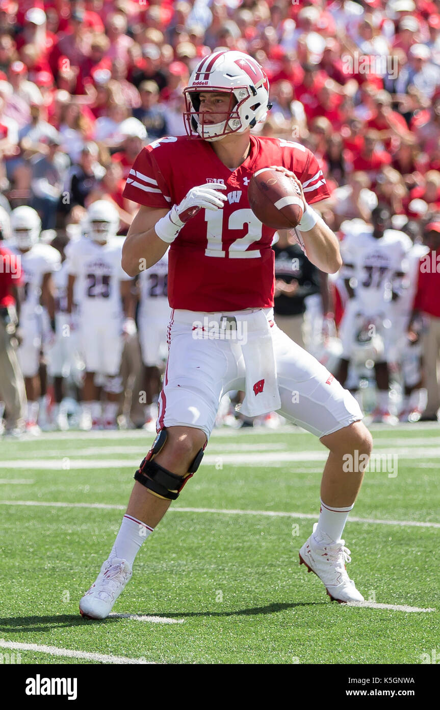 Madison, WI, USA. 9th Sep, 2017. Wisconsin Badgers quarterback Alex ...
