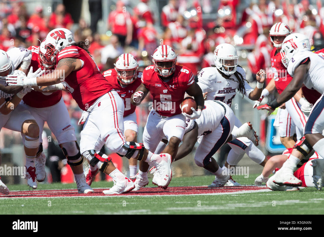 Madison, WI, USA. 9th Sep, 2017. Wisconsin Badgers running back Chris ...