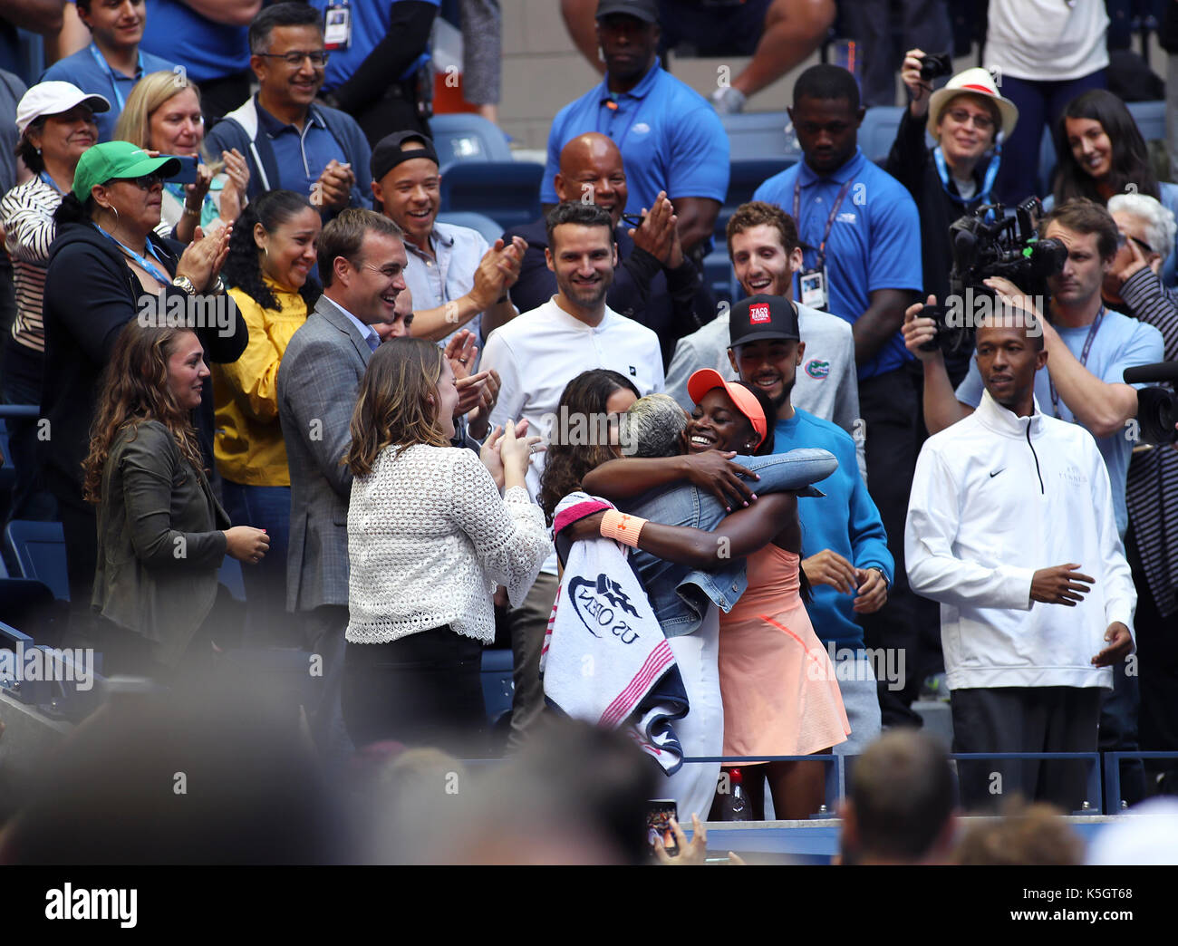 American women tennis players hi-res stock photography and images - Alamy