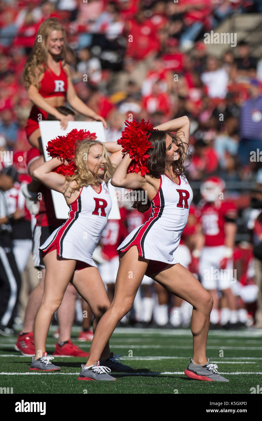Rutgers scarlet knights cheerleader hi-res stock photography and images ...