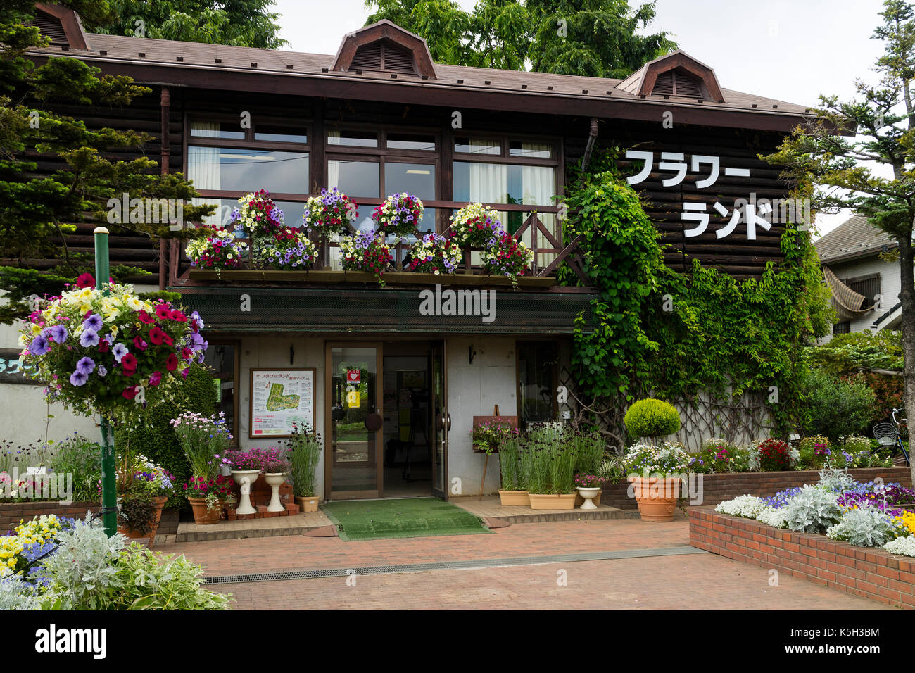 Flowerland hi-res stock photography and images - Alamy