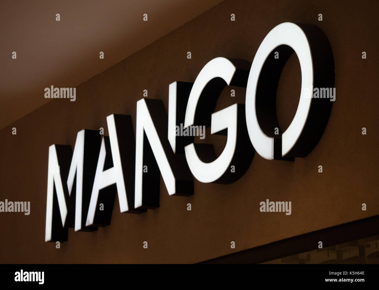 Superdry logo hi-res stock photography and images - Alamy