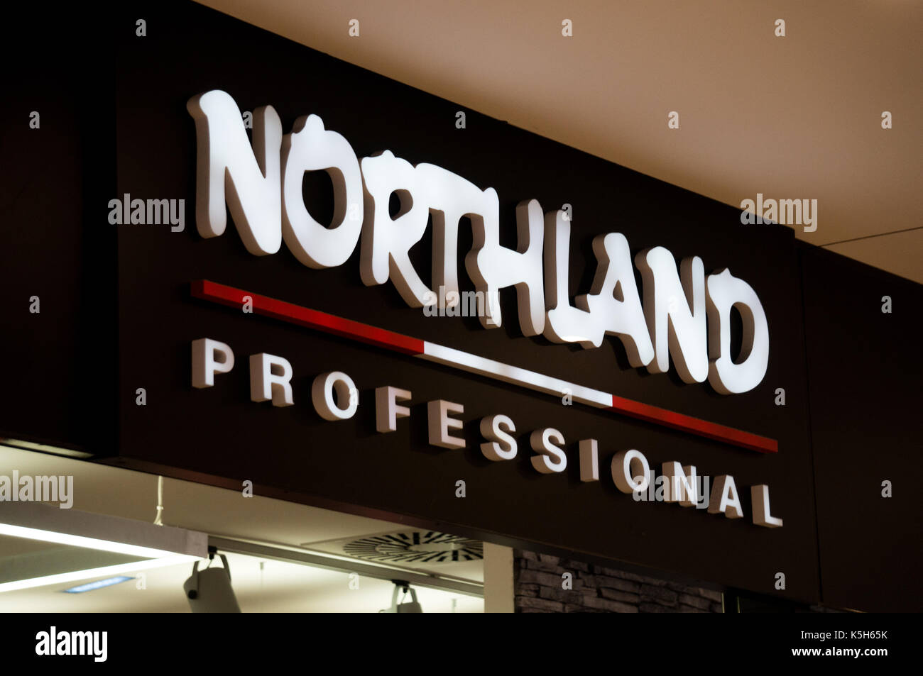 Northland shopping center hi-res stock photography and images - Alamy