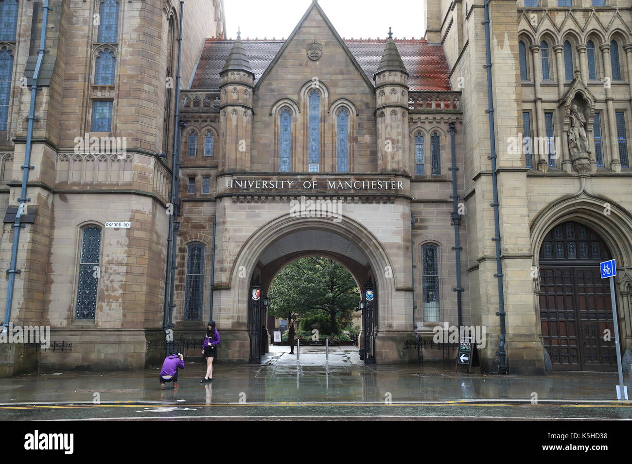 University of manchester general view hi-res stock photography and ...