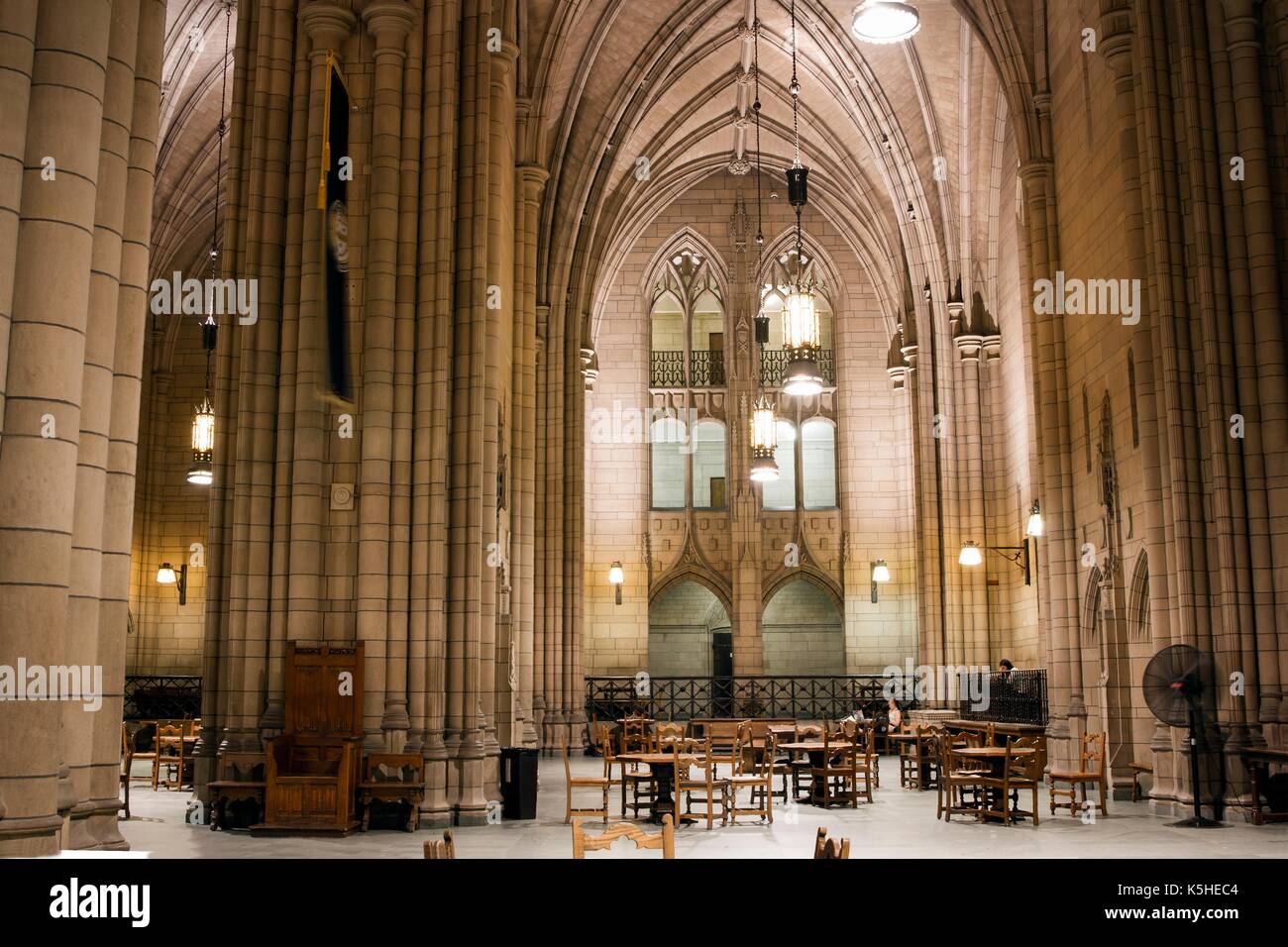 Cathedral of learning interior hi-res stock photography and images - Alamy