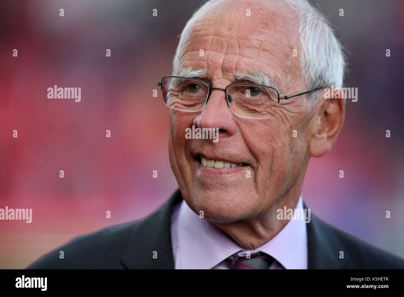 Peter coates bet365 hi-res stock photography and images - Alamy