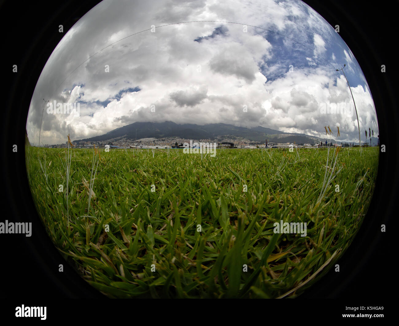 Parque bicentenario quito hi-res stock photography and images - Alamy