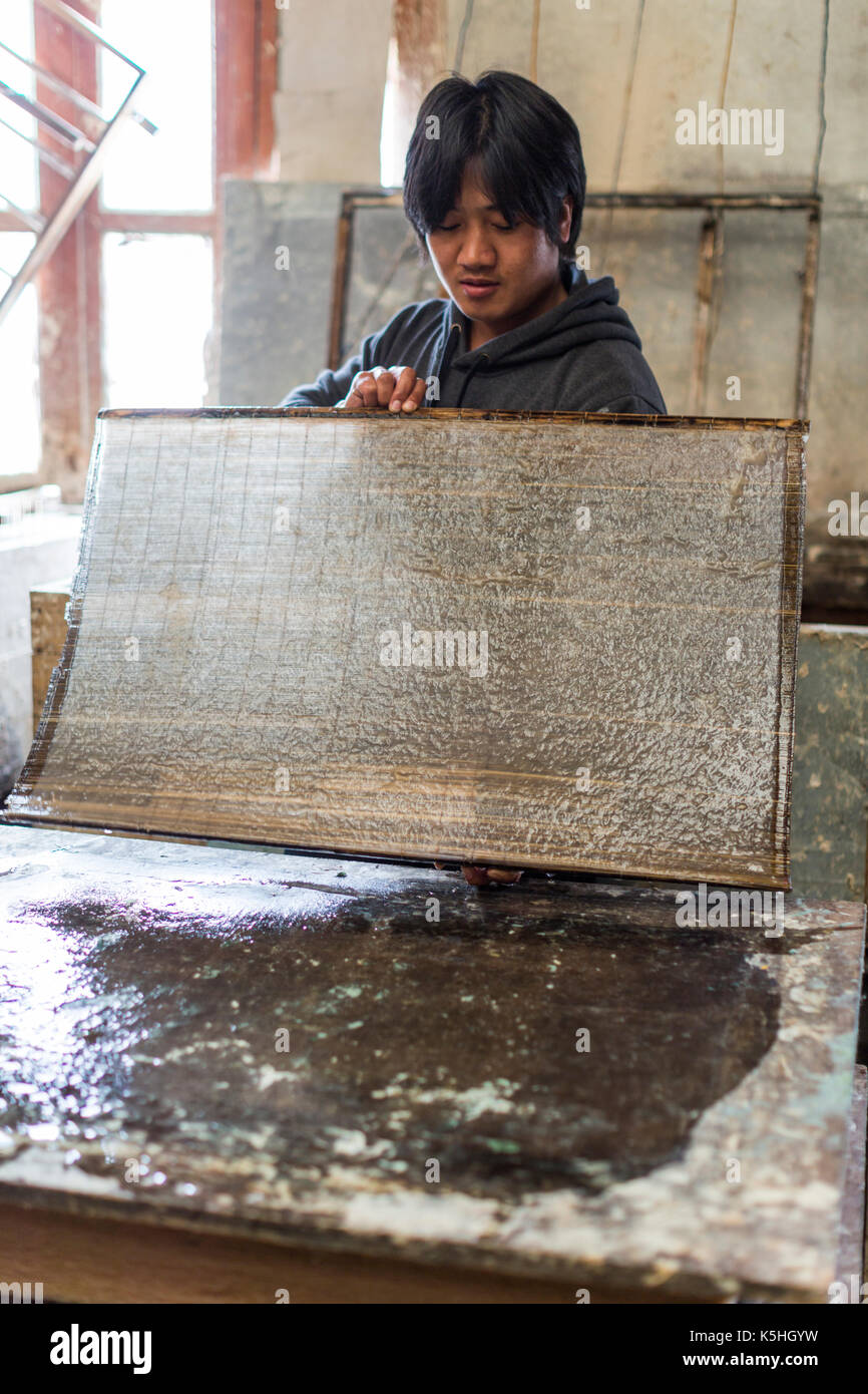 Jungshi handmade paper factory hi-res stock photography and images - Alamy