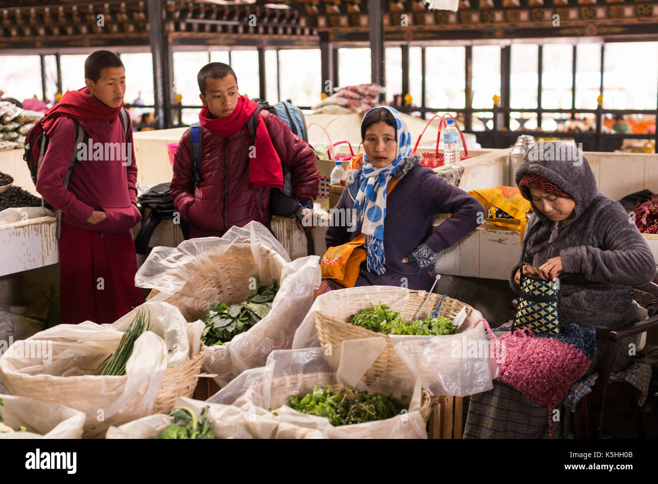 Thimphu weekend market hi-res stock photography and images - Alamy