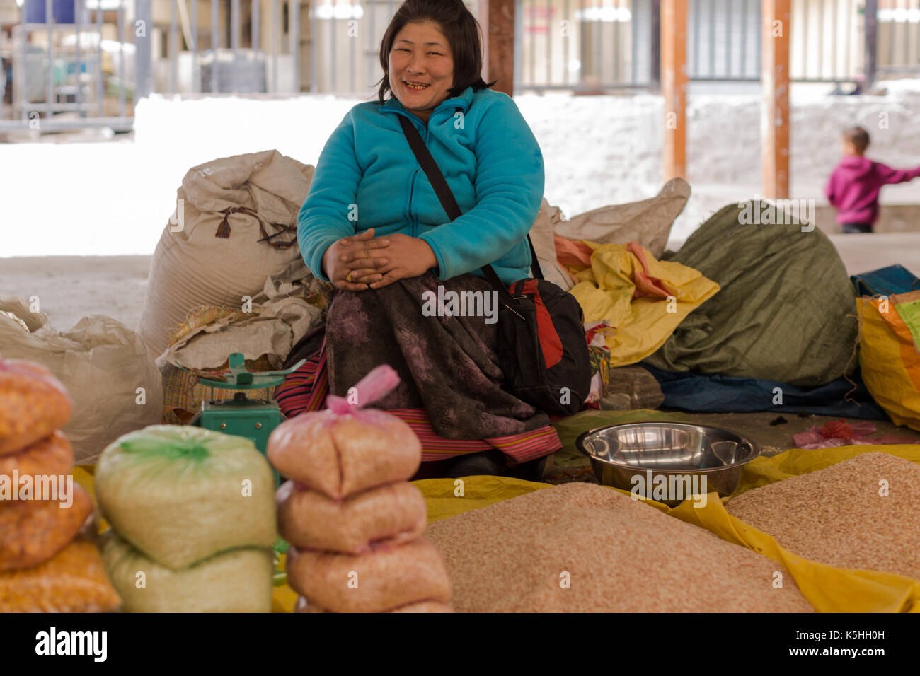 Thimphu weekend market hi-res stock photography and images - Alamy