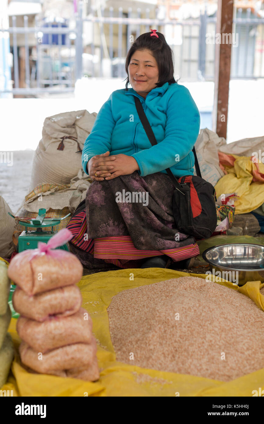 Thimphu weekend market hi-res stock photography and images - Alamy