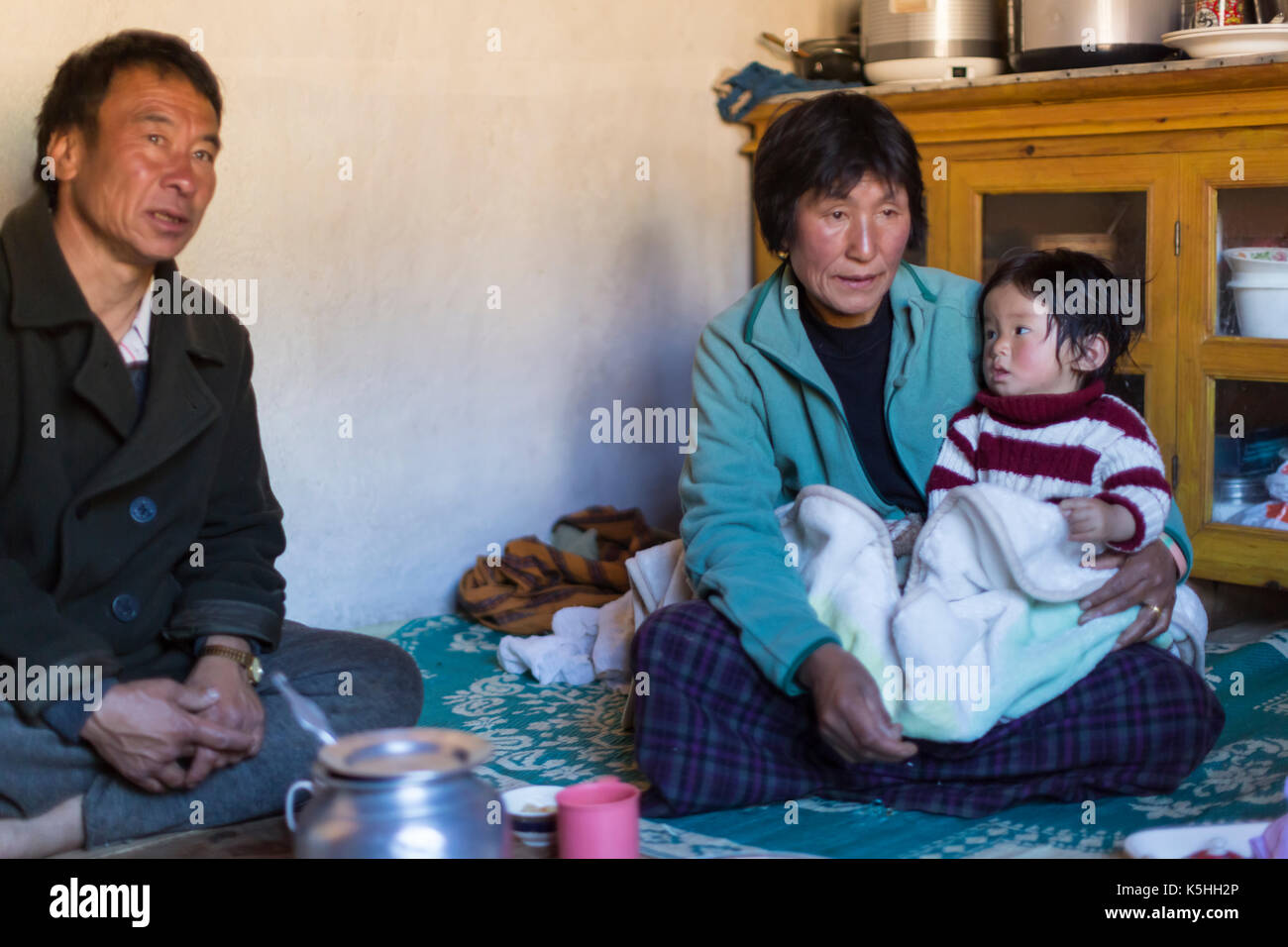 Life on a farm in the Phobjikha Valley, Western Bhutan Stock Photo - Alamy