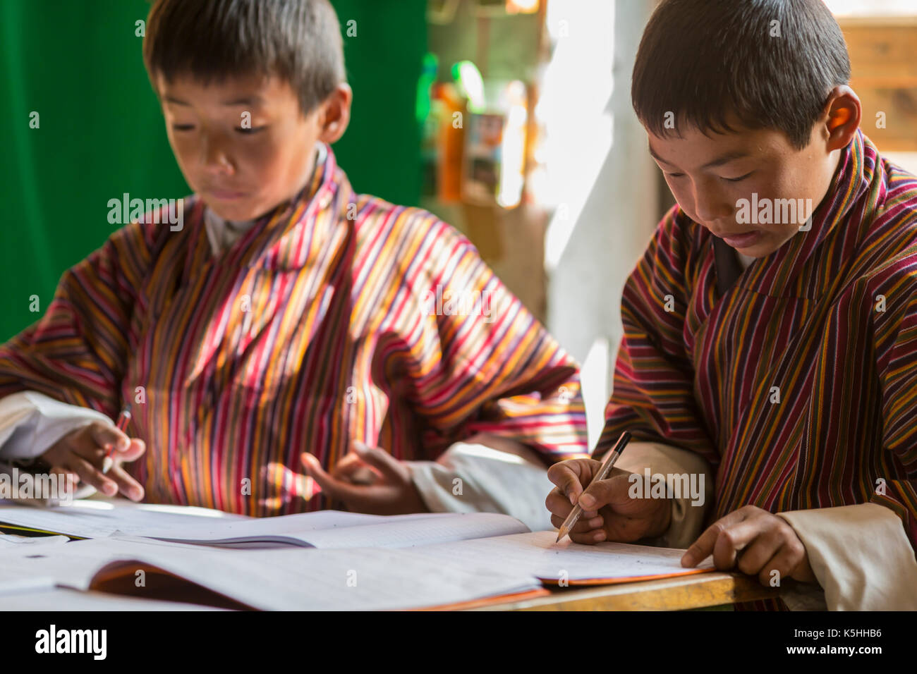 8 to 9 year classroom hi-res stock photography and images - Alamy