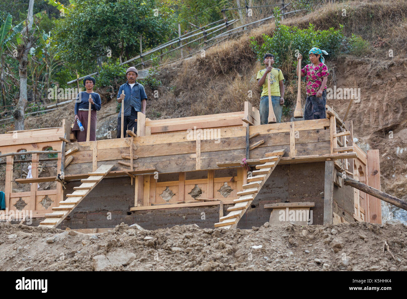 House construction in Punakha, Western Bhutan, using traditional ...