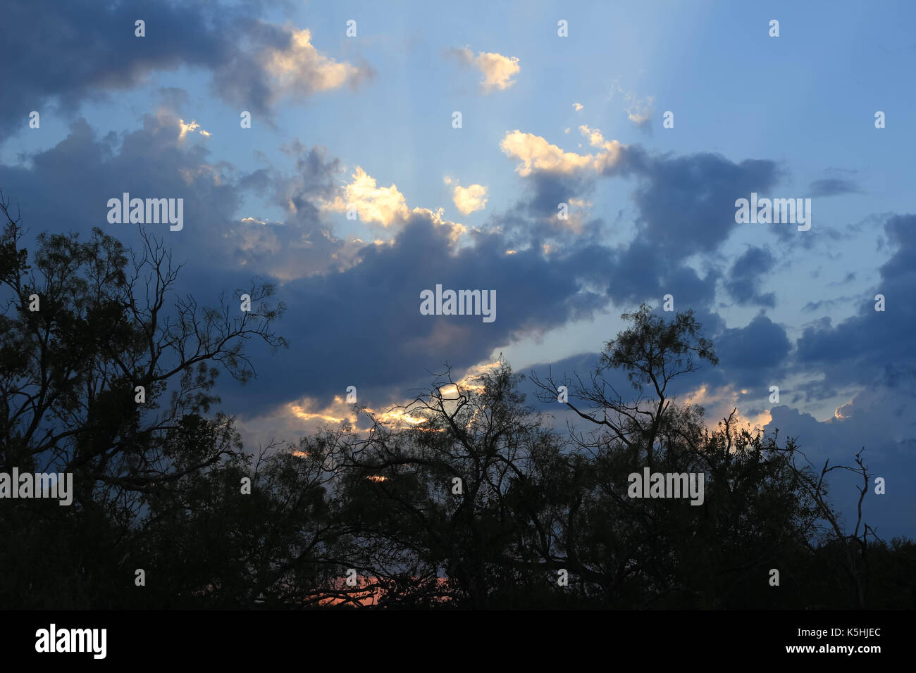 Sunset art hi-res stock photography and images - Alamy