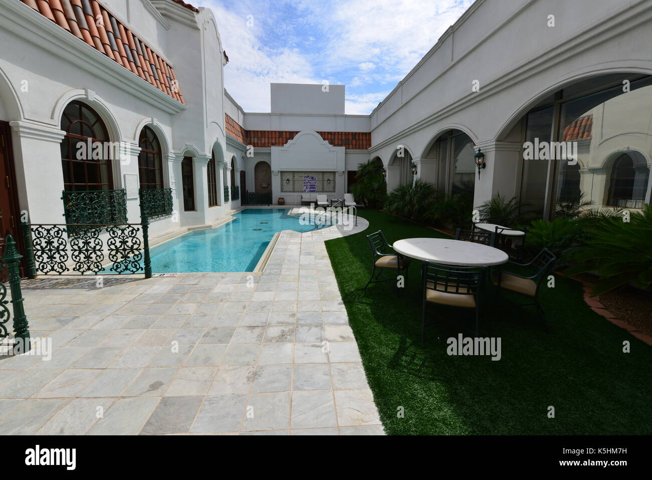 Elvis presley westgate hotel hi-res stock photography and images - Alamy