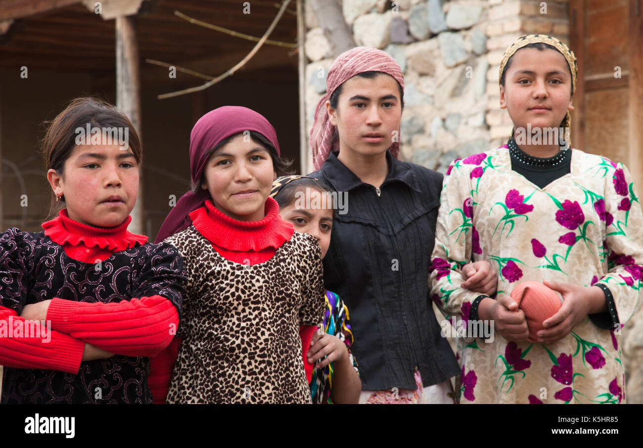 Uzbekistan Uzbek Girl People Stock Photos & Uzbekistan Uzbek Girl ...