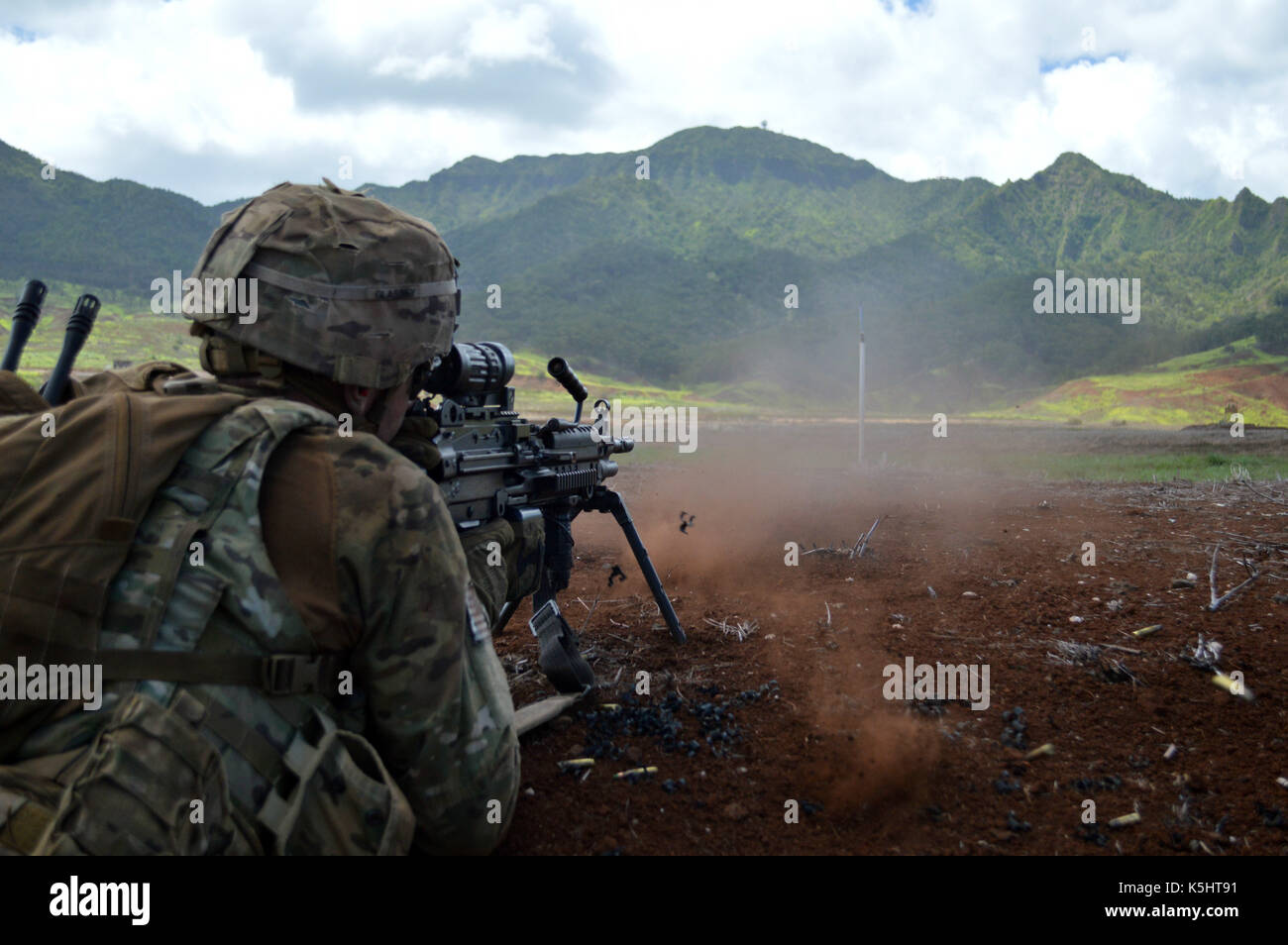 Soldier with Machine Gun Stock Photo - Alamy