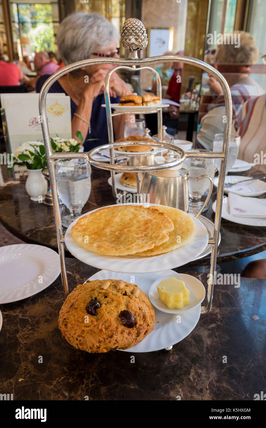 Fat rascal hi-res stock photography and images - Alamy