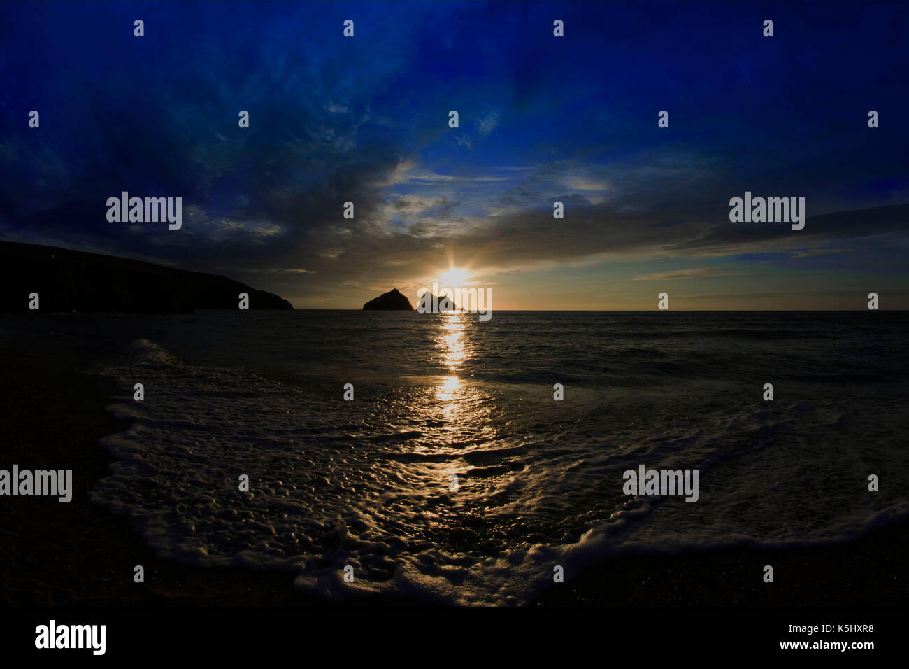 Heavenly sun set hi-res stock photography and images - Alamy