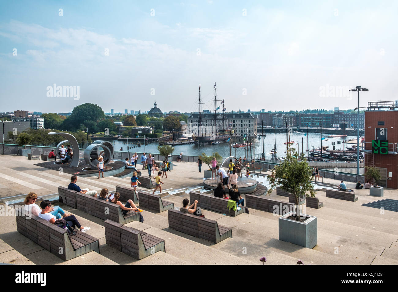 Nemo amsterdam roof hi-res stock photography and images - Alamy