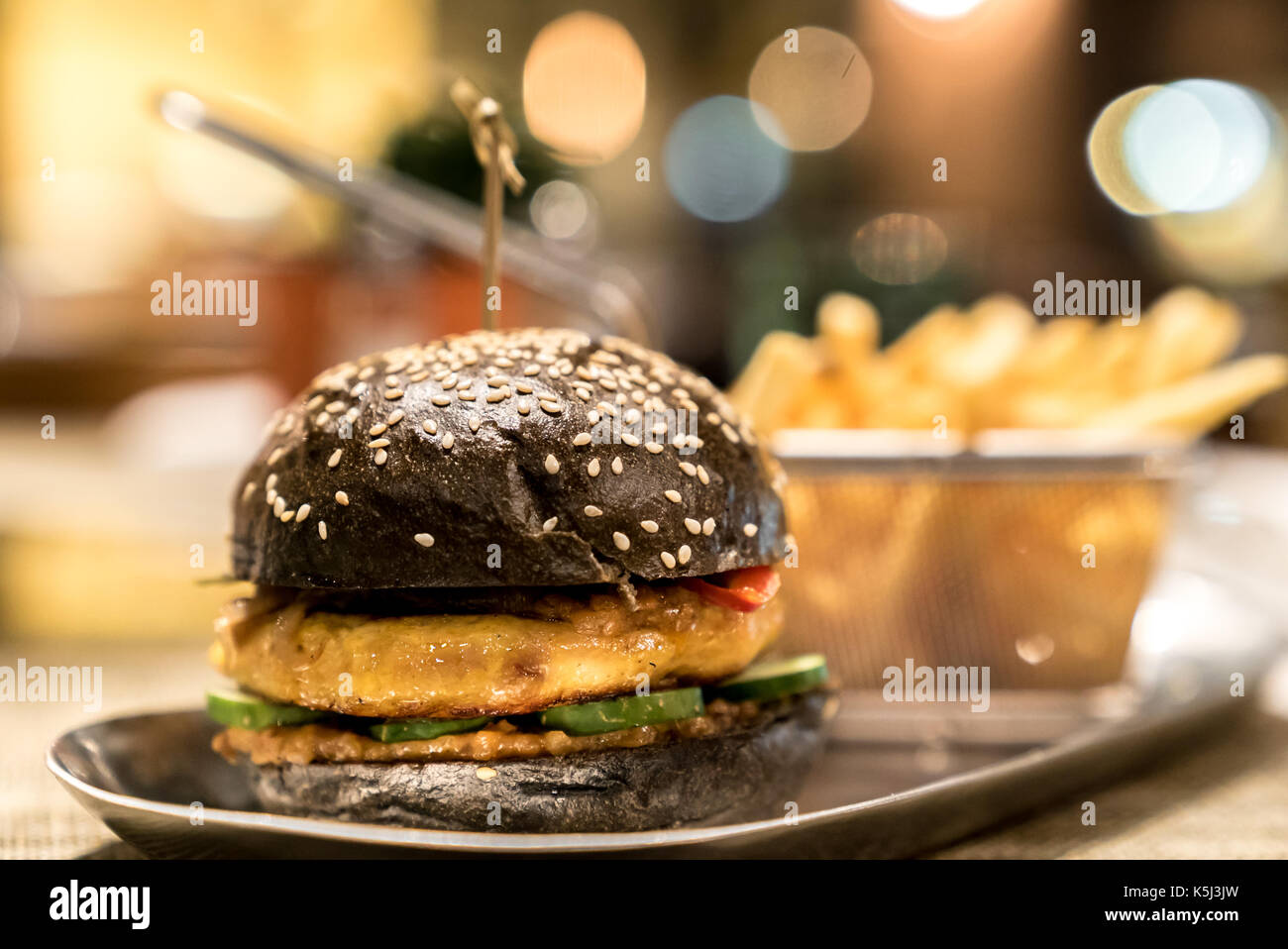 Hamberger sandwich hi-res stock photography and images - Alamy