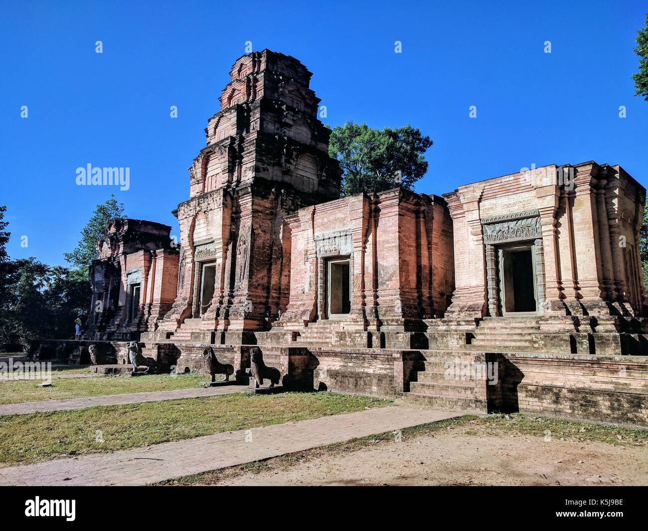 view of the ruins of angkor in the angkor wat temples complex, Krong ...