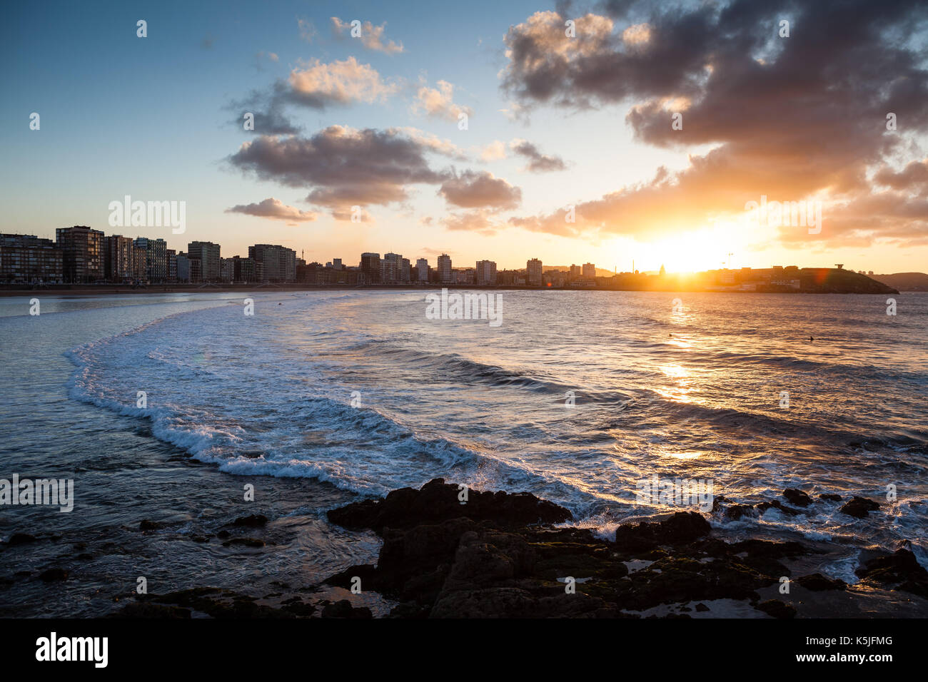 Gijon beach hi-res stock photography and images - Alamy