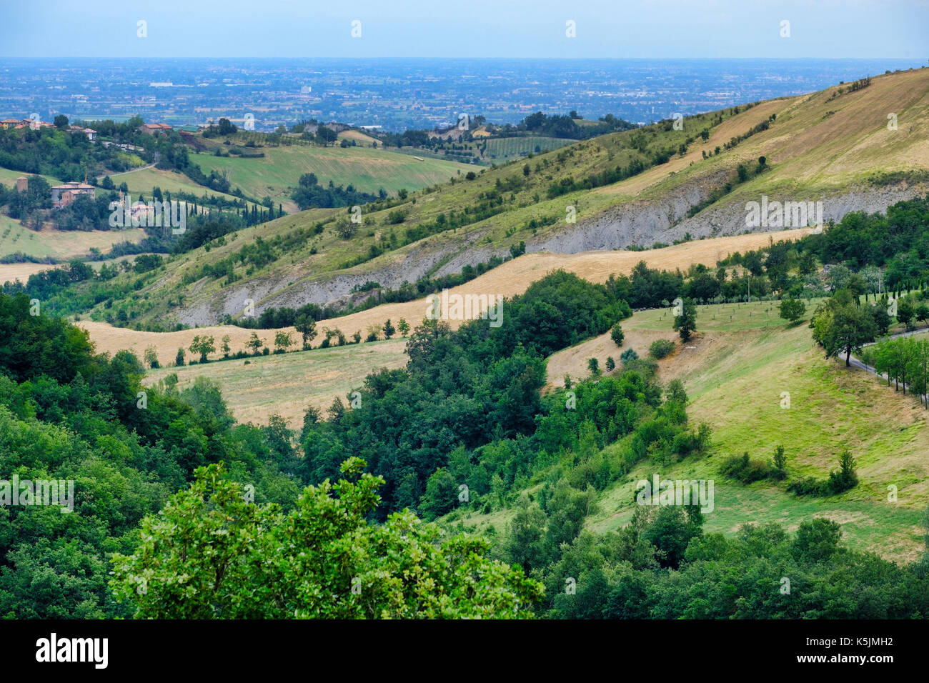 Summer landscape along the road from Maranello to Serramazzoni (Modena, Emilia Romagna, Italy ...