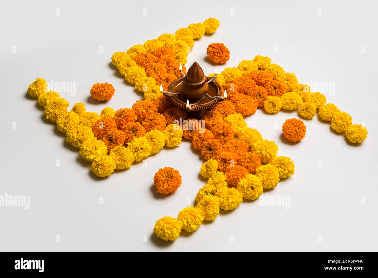 Hindu swastik hi-res stock photography and images - Alamy