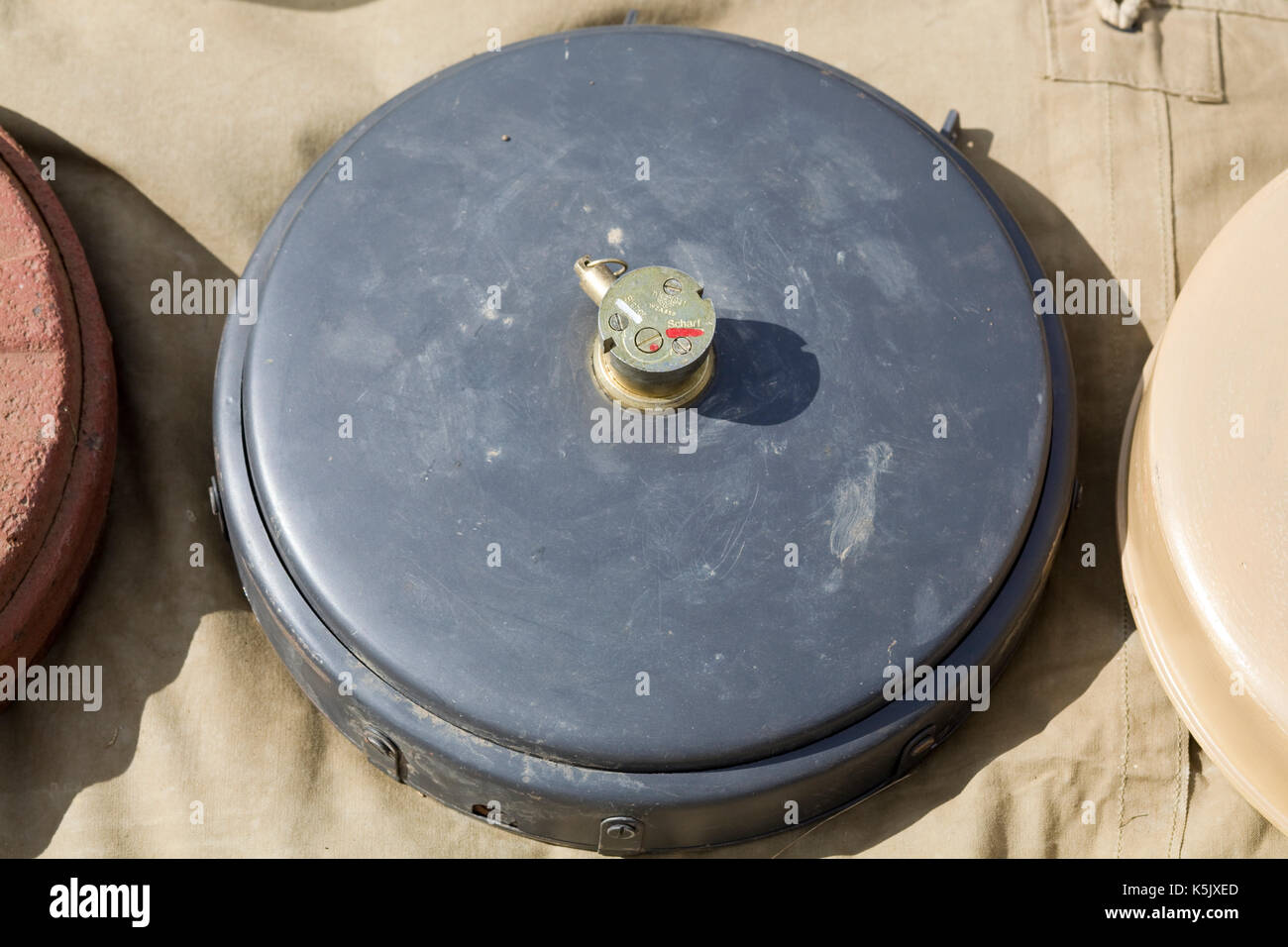 German antitank weapons of ww2 hi-res stock photography and images - Alamy