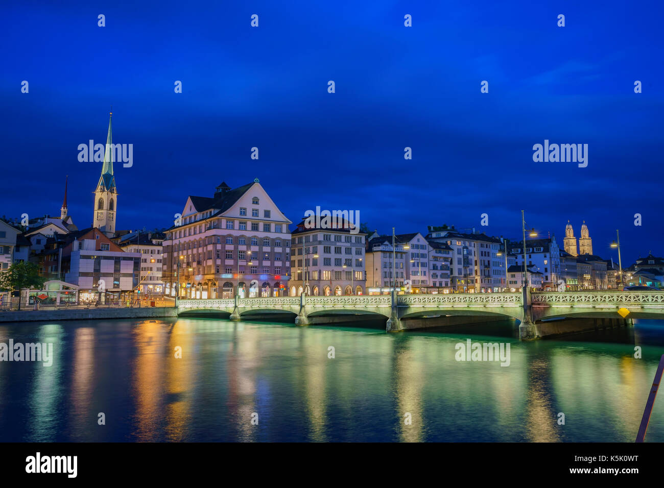 Night cityscape with Limmat river of the historical Zurich city ...