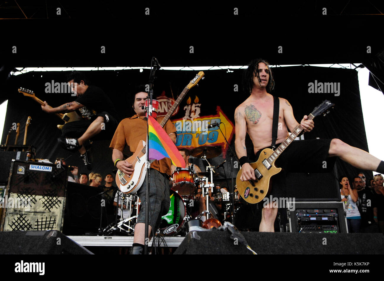 (L-R) El Hefe,Fat Mike,Erik Sandin Eric Melvin NOFX performs 2009 Vans ...