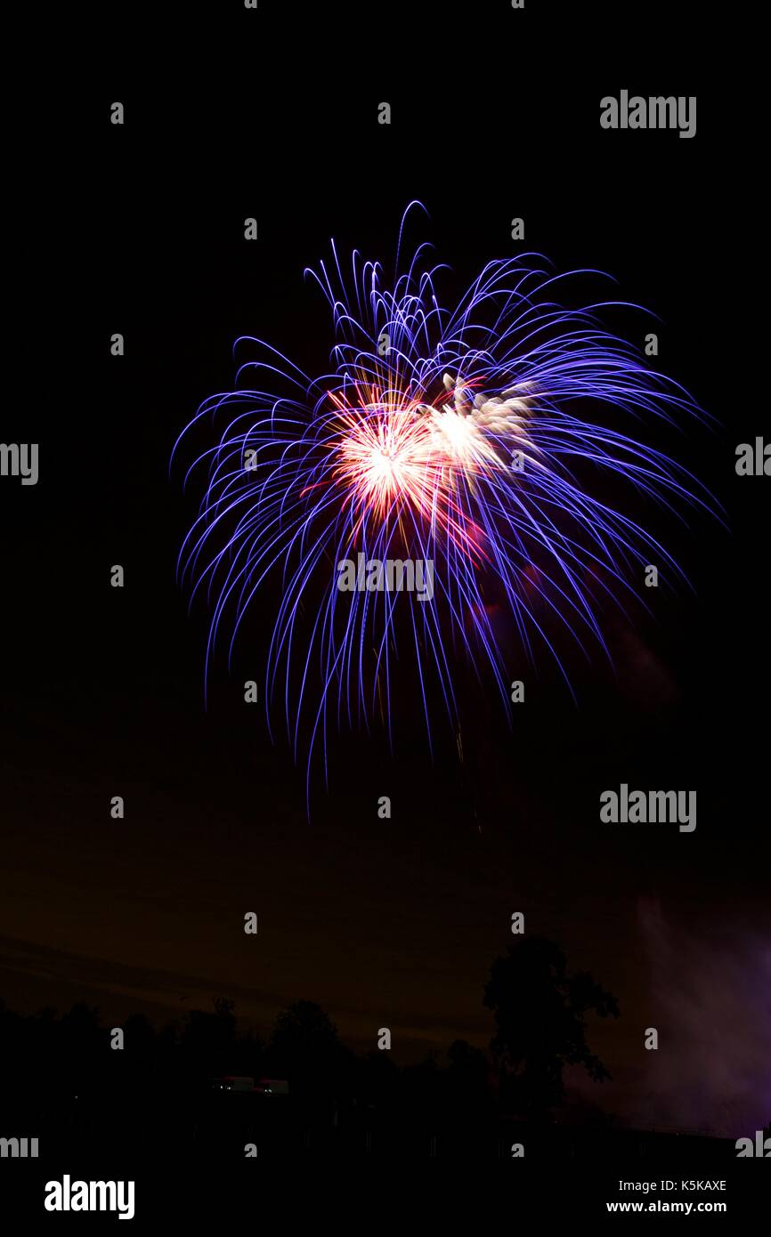 Different coloured fireworks hi-res stock photography and images - Alamy