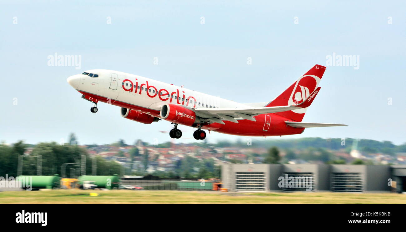 Elevator 737 hi-res stock photography and images - Alamy