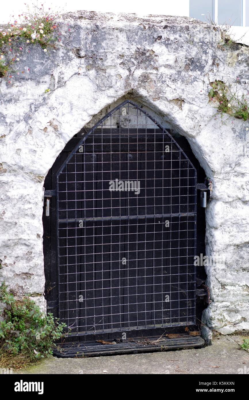 Brixham Cavern, Windmill Hill Bone Cave. An Ancient Monument ...