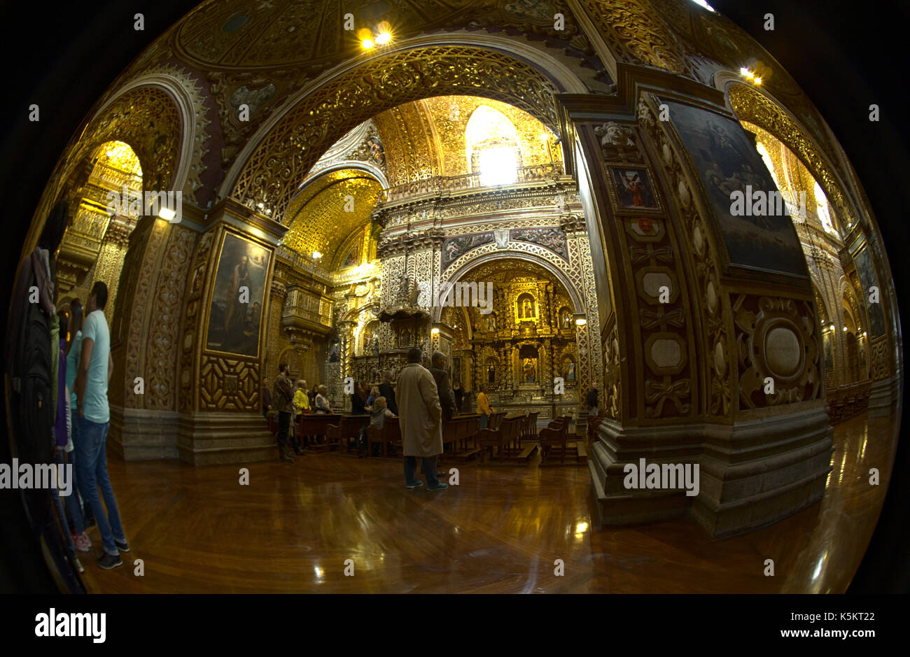 QUITO, ECUADOR - 2017: The Church of the Society of Jesus (Compañía de ...