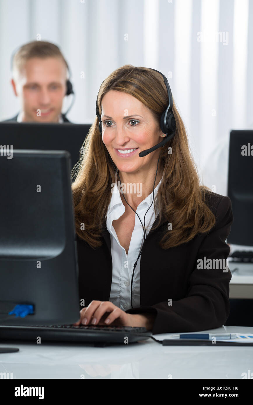 Businessman speaking call center hi-res stock photography and images ...