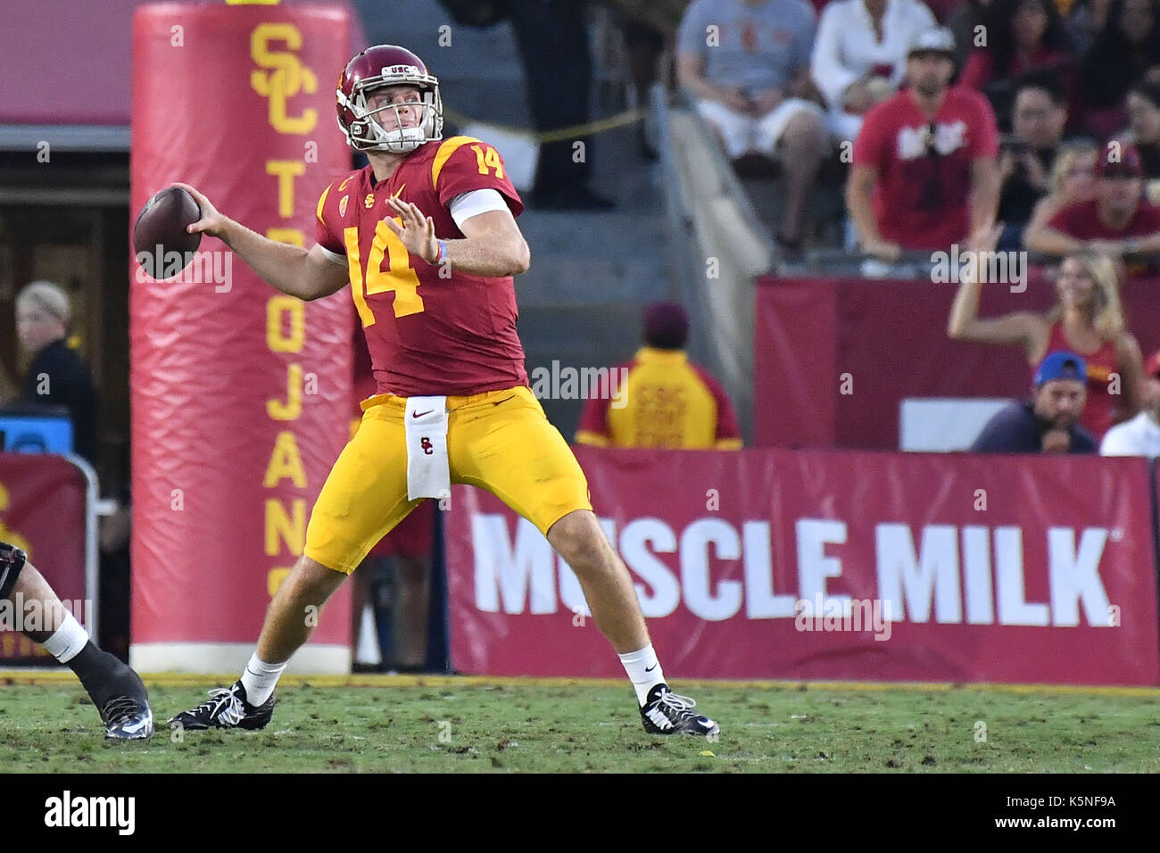 Los Angeles, CA, USA. 9th Sep, 2017. USC Trojans quarterback Sam ...