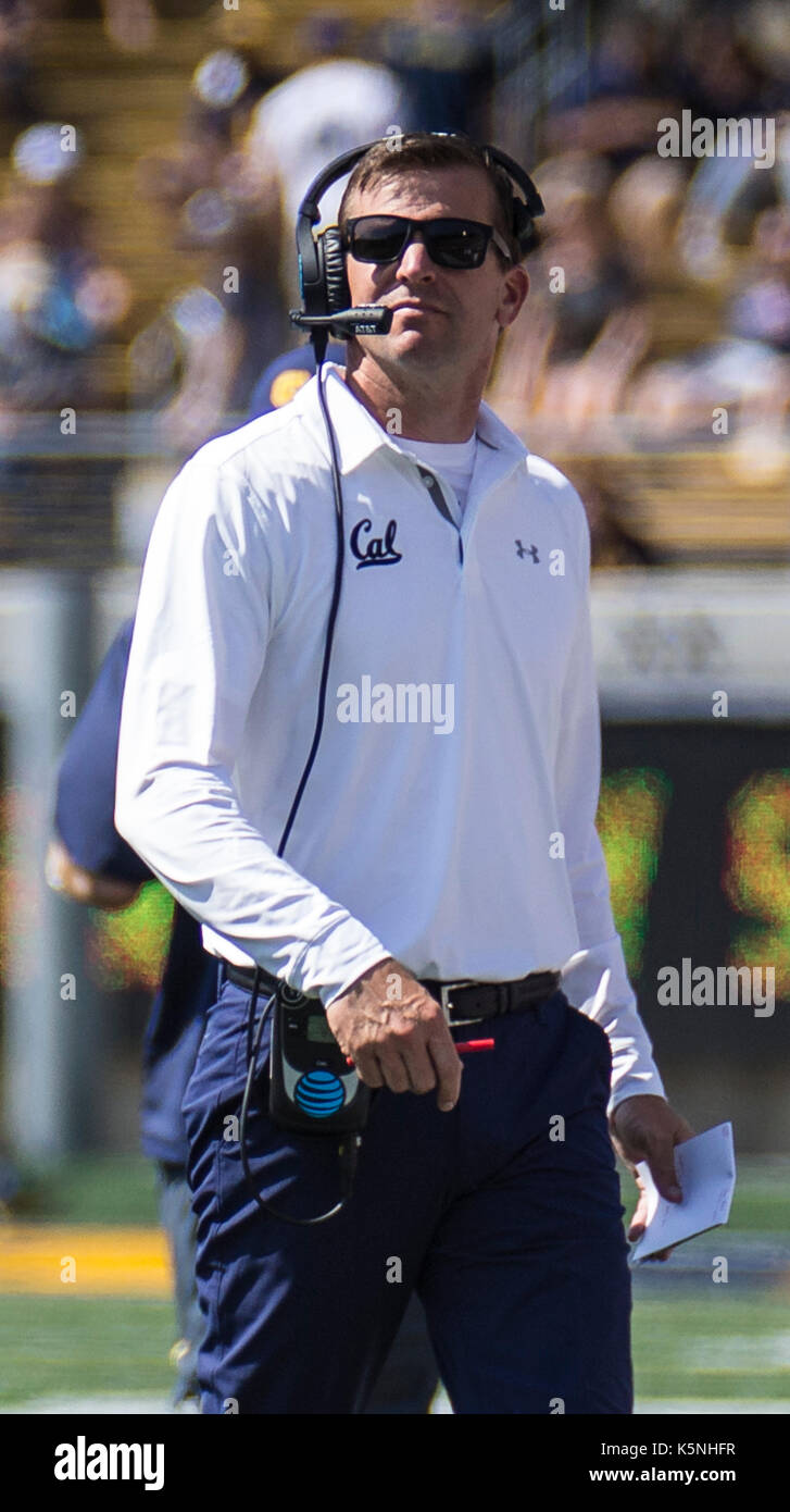 California Memorial Stadium. 09th Sep, 2017. U.S.A. Head coach Justin ...