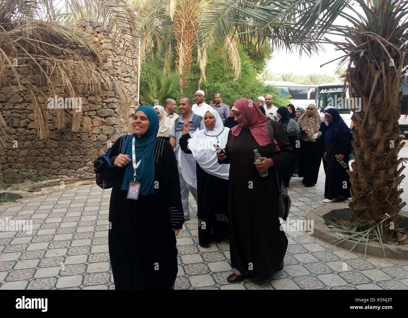 Medina, Medina, Saudi Arabia. 9th Sep, 2017. Muslim pilgrims visit ...