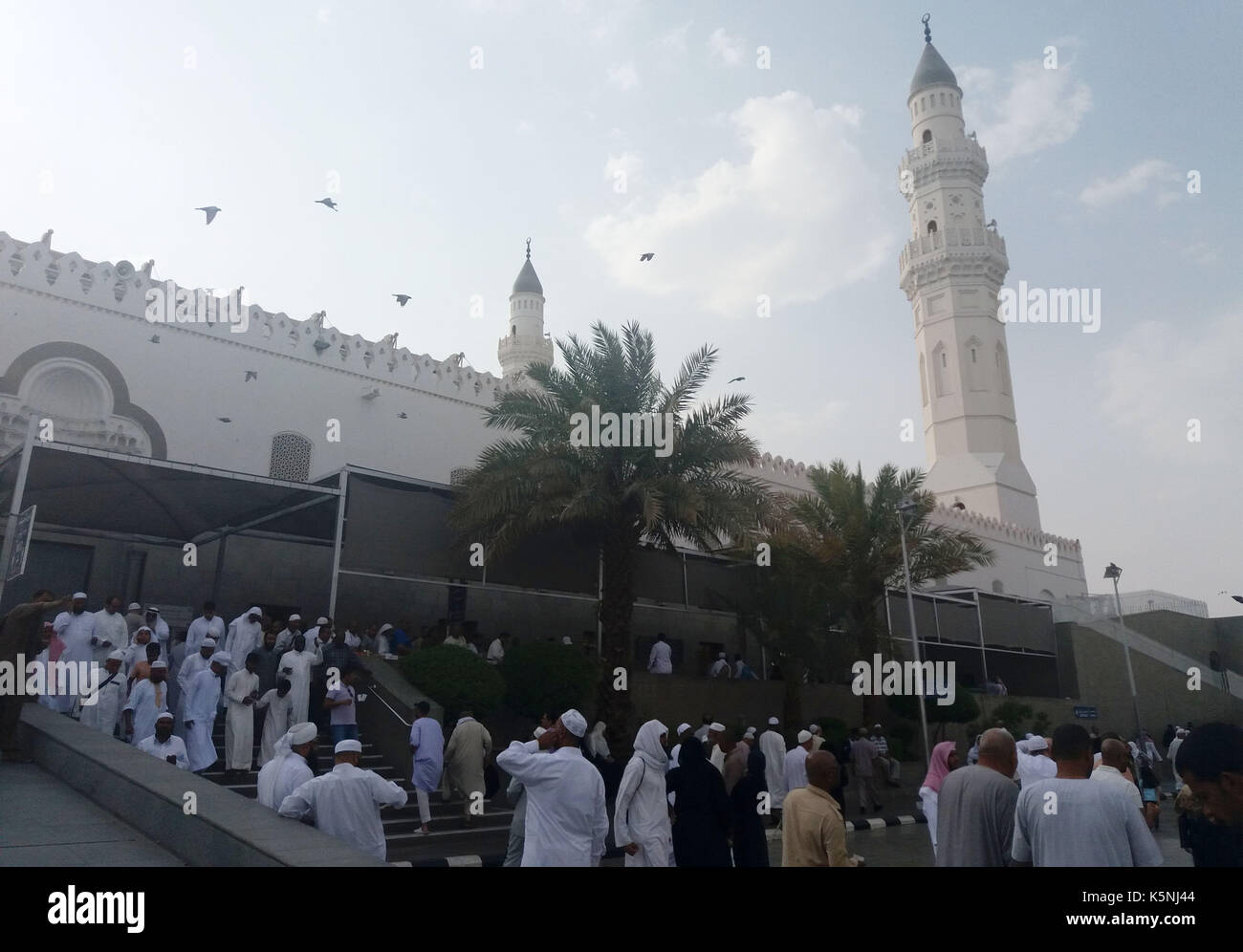 Medina, Medina, Saudi Arabia. 9th Sep, 2017. Muslim pilgrims visit the ...