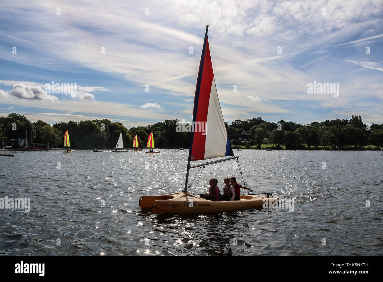 Wimbledon park lake hi-res stock photography and images - Alamy