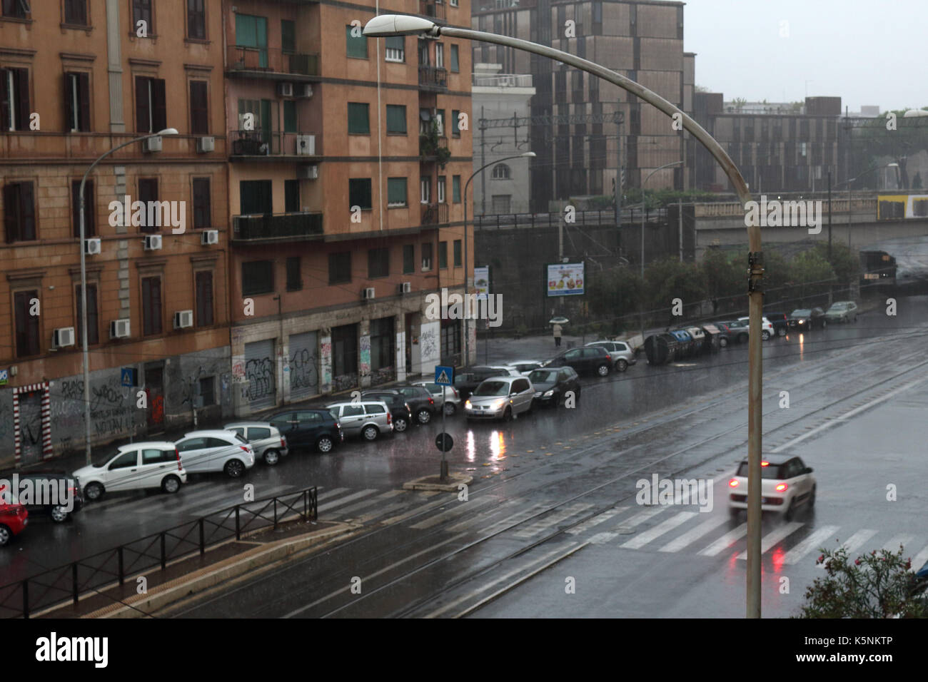 Rain rainy day rome hi-res stock photography and images - Alamy