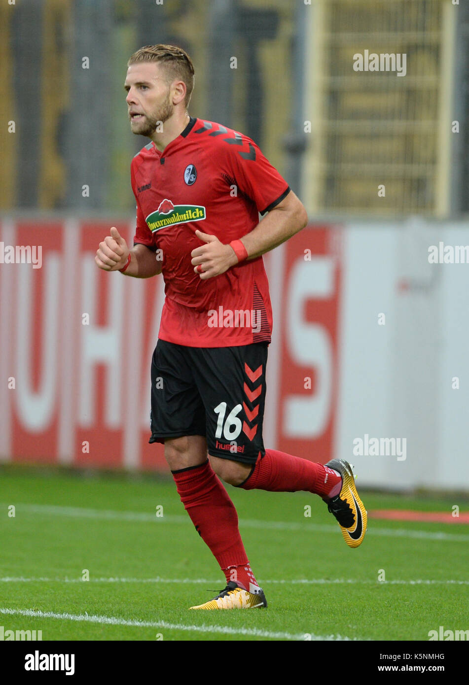 Freiburg, Germany. 9th Sep, 2017. Freiburg's Yoric Ravet in action ...