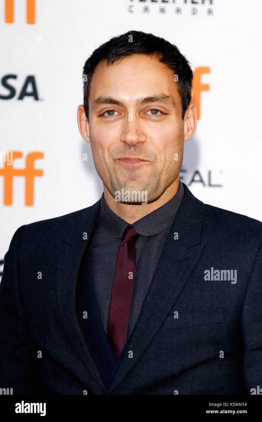 Alex hassell hi-res stock photography and images - Alamy
