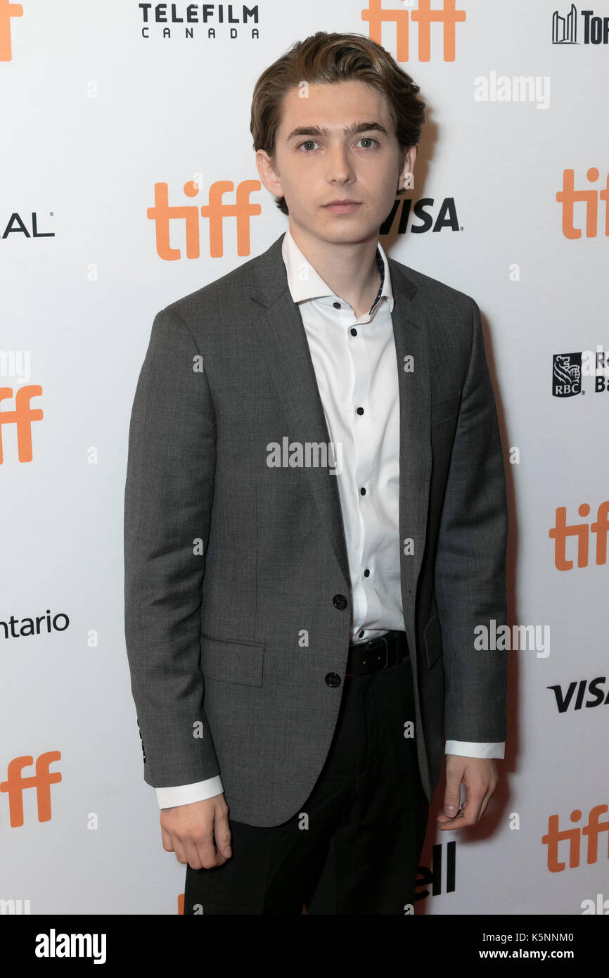 Austin abrams hi-res stock photography and images - Alamy