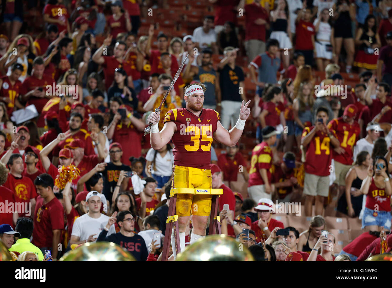 September 09, 2017 USC Trojans linebacker Cameron Smith #35 celebrates ...