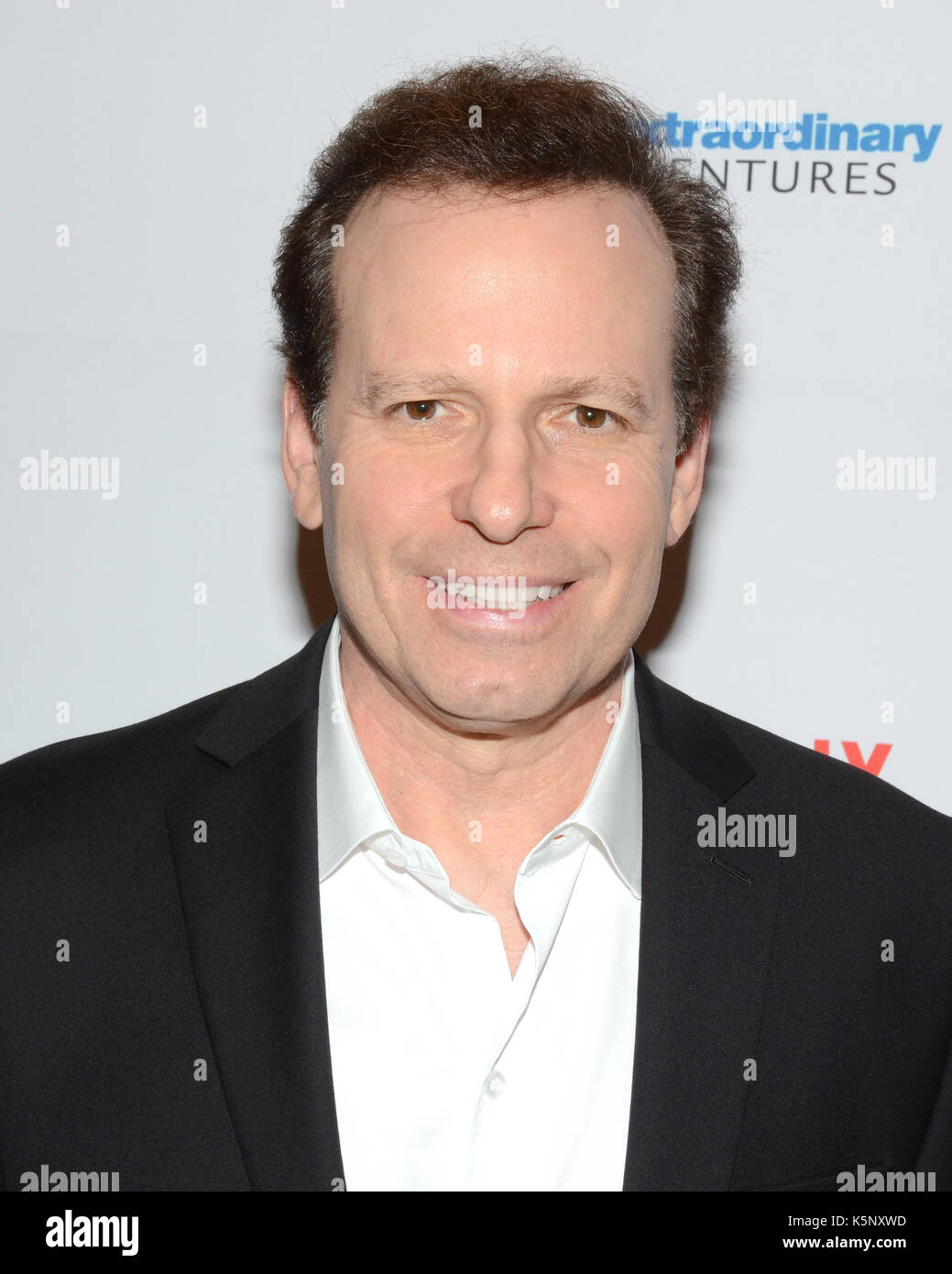 Mark Thompson attends Ed Asner Friends Celebrity Poker Tournament ...