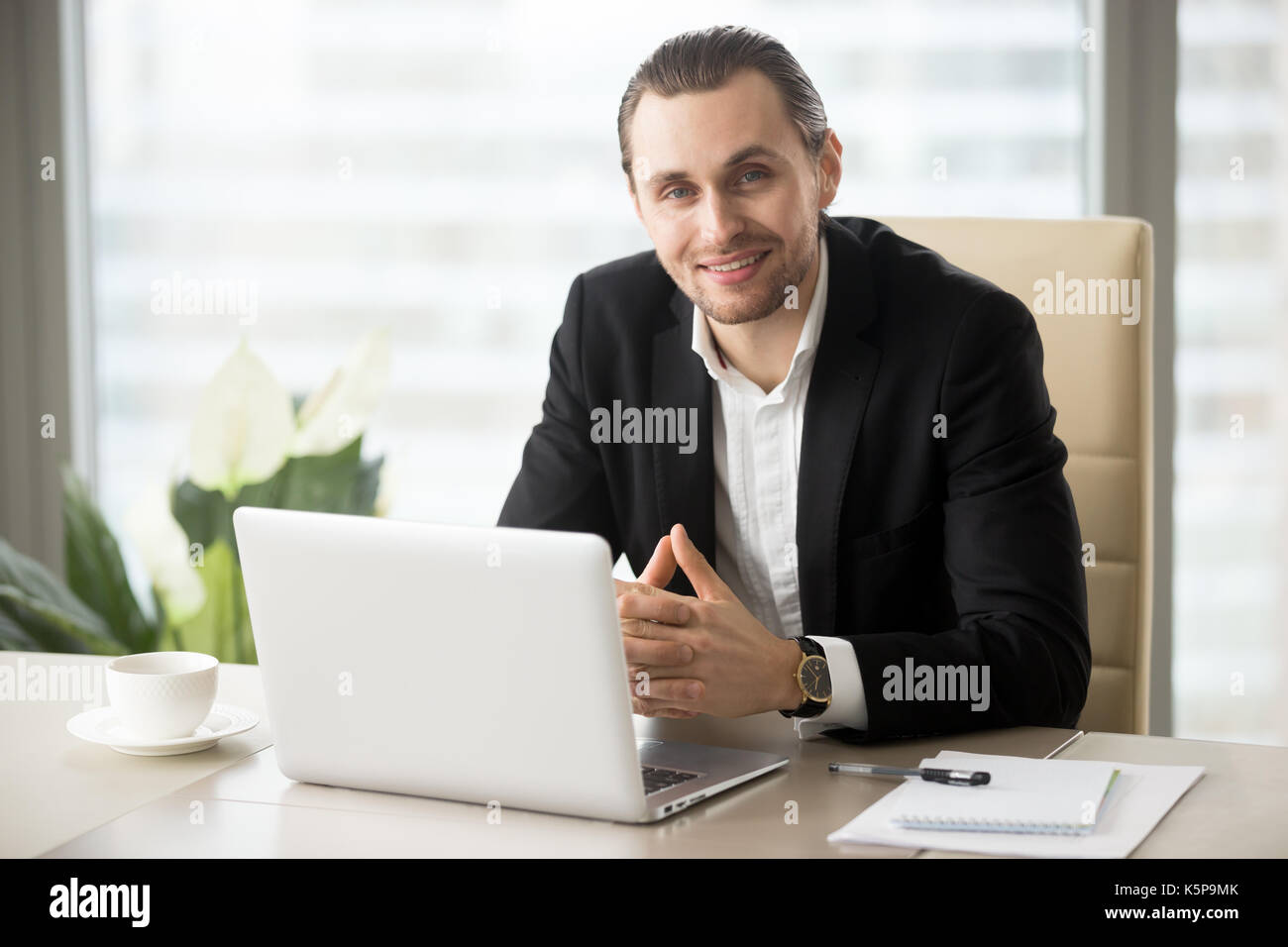 Banker suit hi-res stock photography and images - Alamy